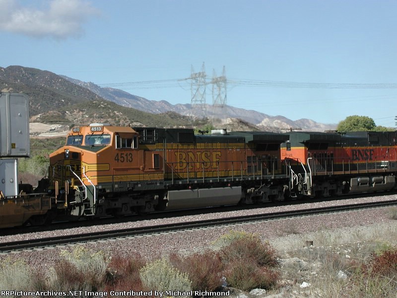 BNSF 4513